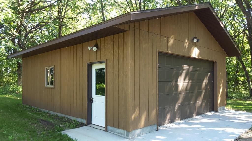 Single family home on Lot 10